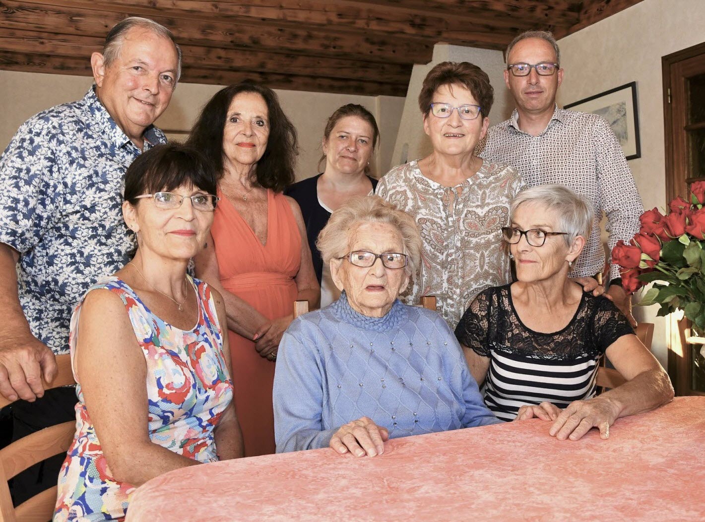 Le village honore sa centenaire - Mairie de Loray